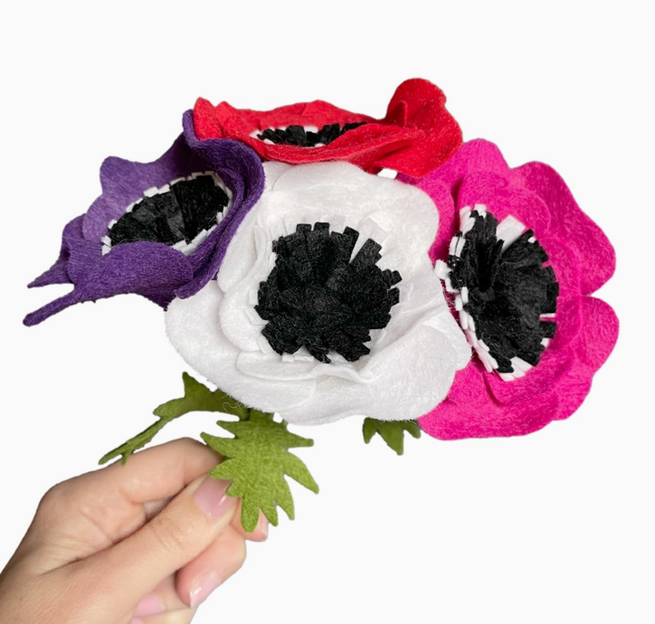 Felt Anemones Flower Craft Kit – World of Mirth