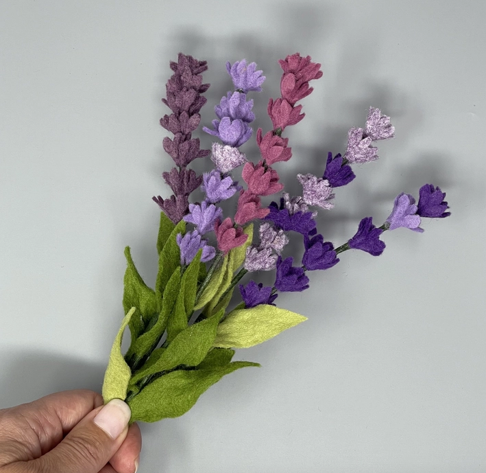 Felt Lavender Flower Craft Kit – World of Mirth