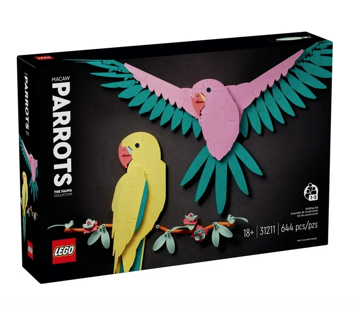 Macaw Parrots Lego Creator – World of Mirth