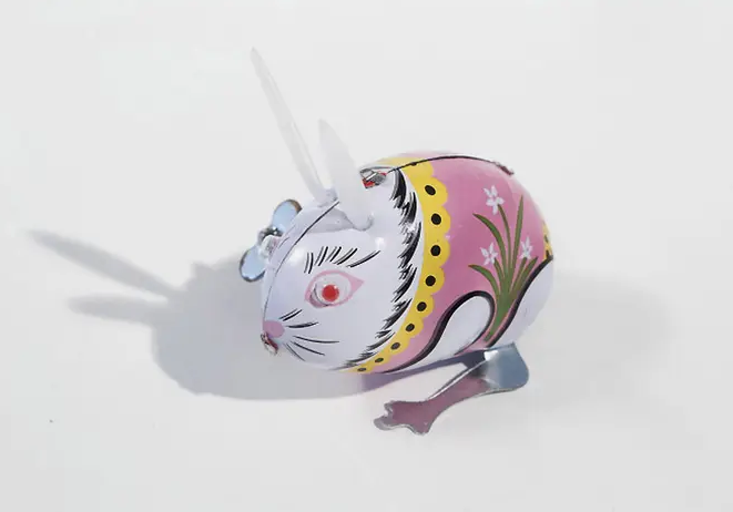 Small Rabbit Tin Toy – World of Mirth